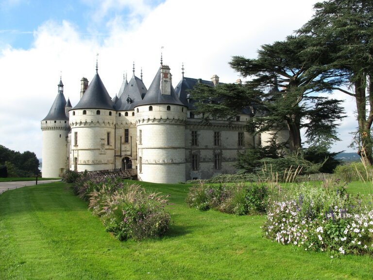 15+ Magical Disney Castles You Can Visit in Real Life