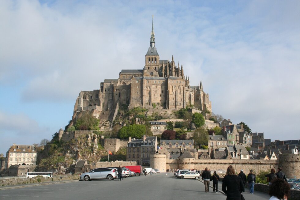 15+ Magical Disney Castles You Can Visit in Real Life