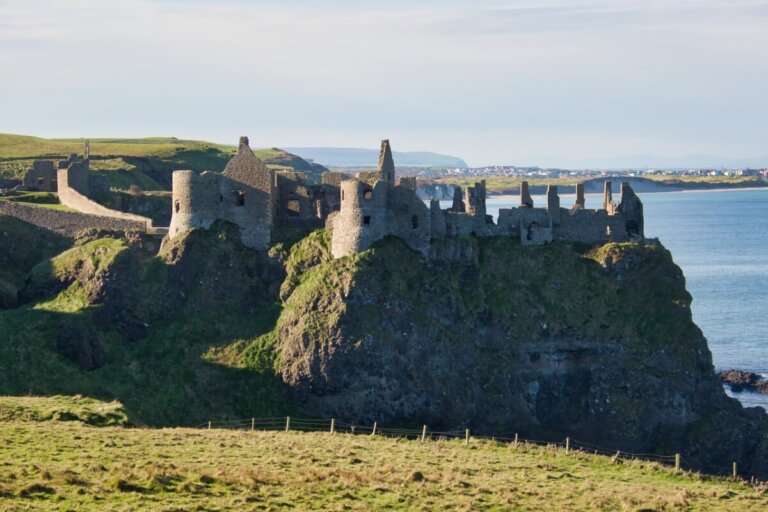 11 Game of Thrones Castles You Can Visit in Real Life - Geek Trippers