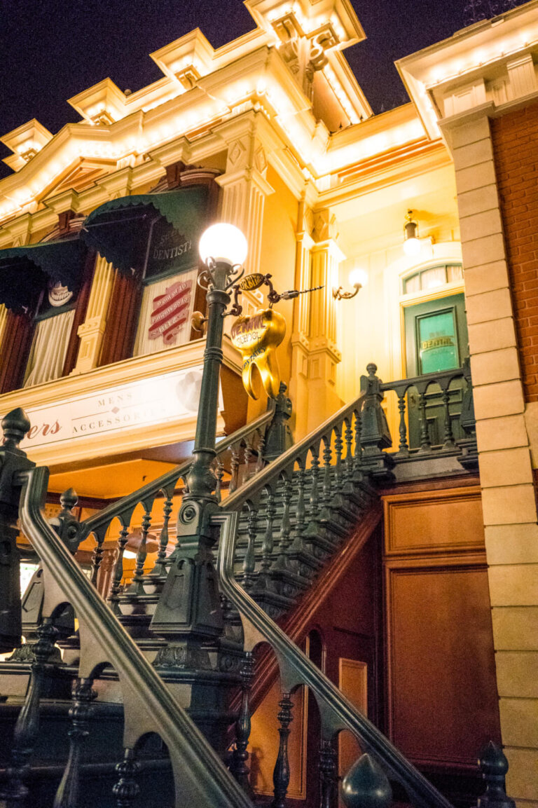 Disneyland Paris Main Street USA Guide: Things to Do, Where to Eat & More!