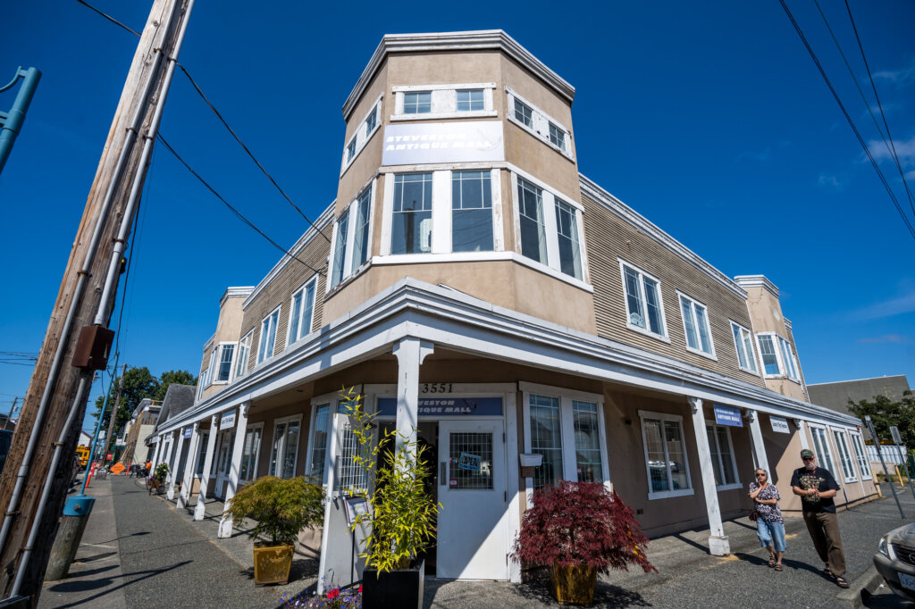 You Can Explore Storybrooke (from Once Upon a Time) in Real Life… Here ...